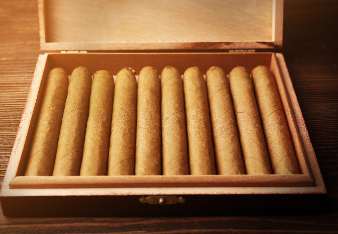 The History Behind The "Cigar Aficionado" - VITOLA FINE CIGARS